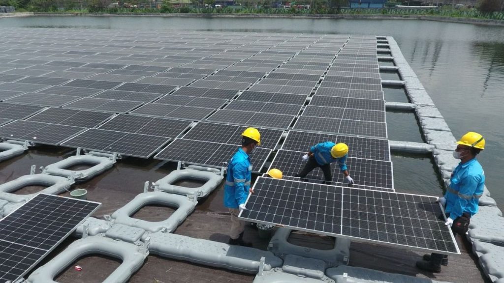 PLN starts operating the largest floating solar power plant in ...