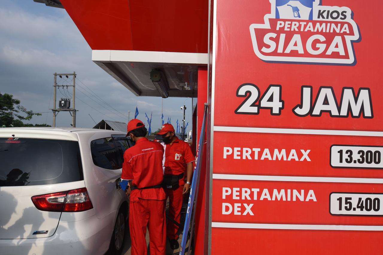 Pertamina instals 201 mobile fuel storage on the Eid travellers’ route ...